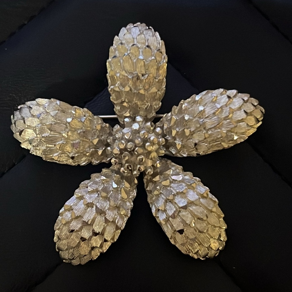 Rare Vintage Bsk Silver Textured Sunflower Floral Bro… - Gem
